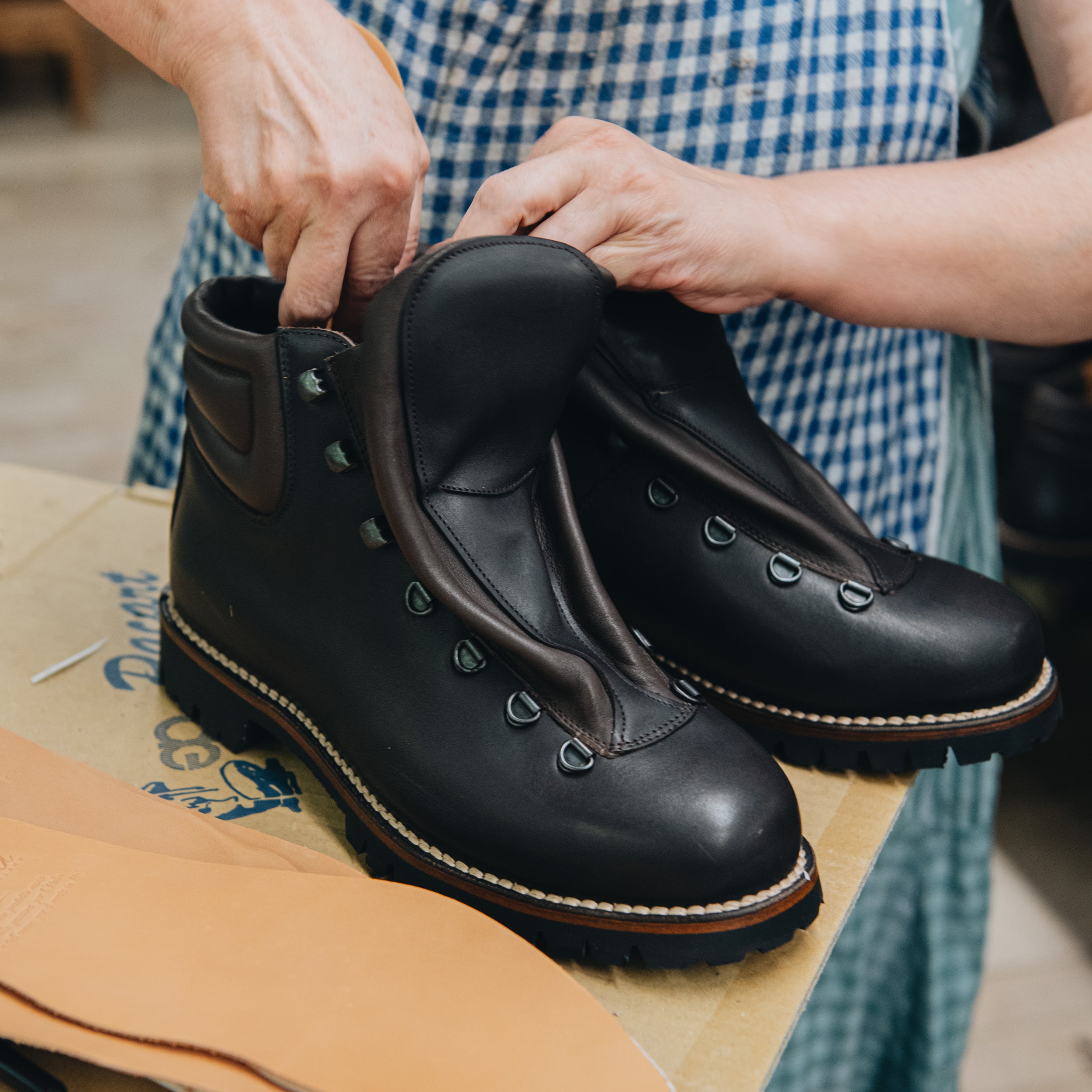 Velasca | Leather hiking boots, handmade in Italy